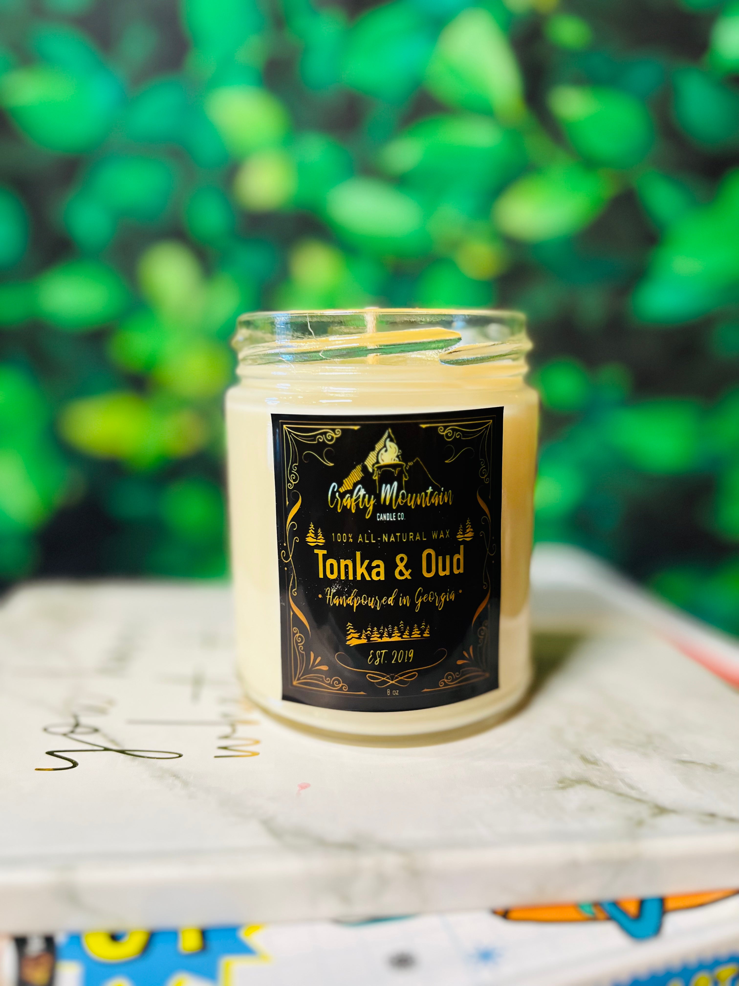 Tonka & Oud Container Candle – Crafty Mountain Candle Co.